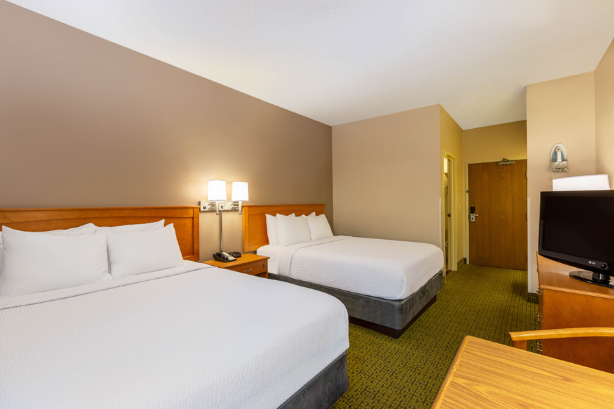Days Inn & Suites by Wyndham Madison, Wisconsin Hotel Photos