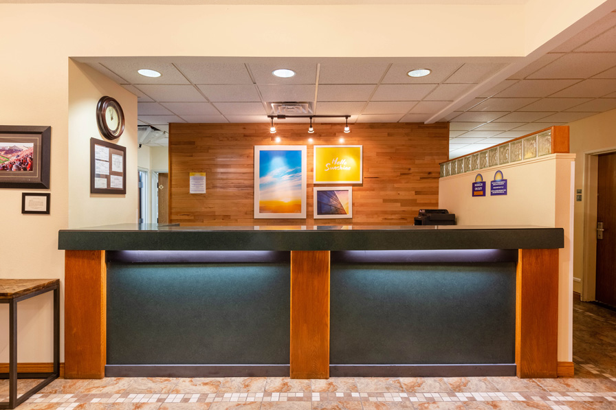 Days Inn & Suites by Wyndham Madison, Wisconsin Hotel Photos