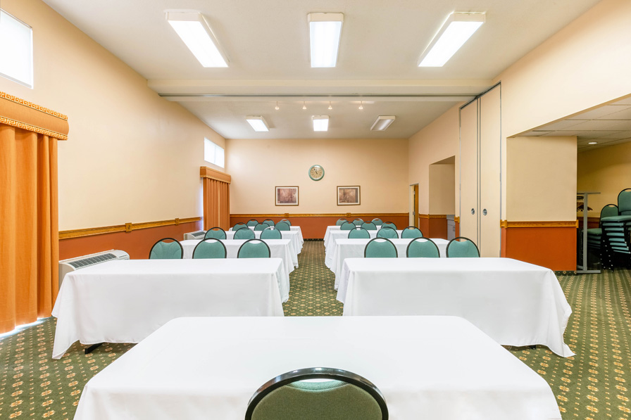 Days Inn & Suites by Wyndham Madison, Wisconsin Hotel Photos