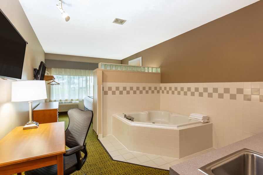 Days Inn & Suites by Wyndham Madison, Wisconsin Hotel Photos